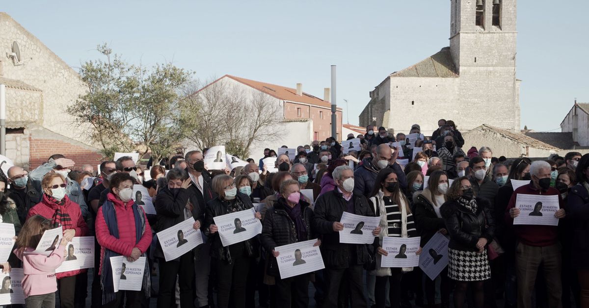 Cientos de personas claman por el hallazgo de Esther López en un ...