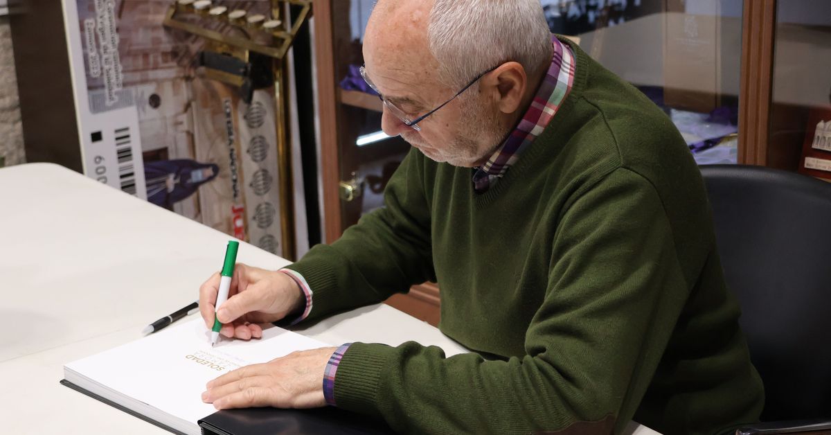 El legado de la Soledad llevado al papel tras una vida dedicada a su ...