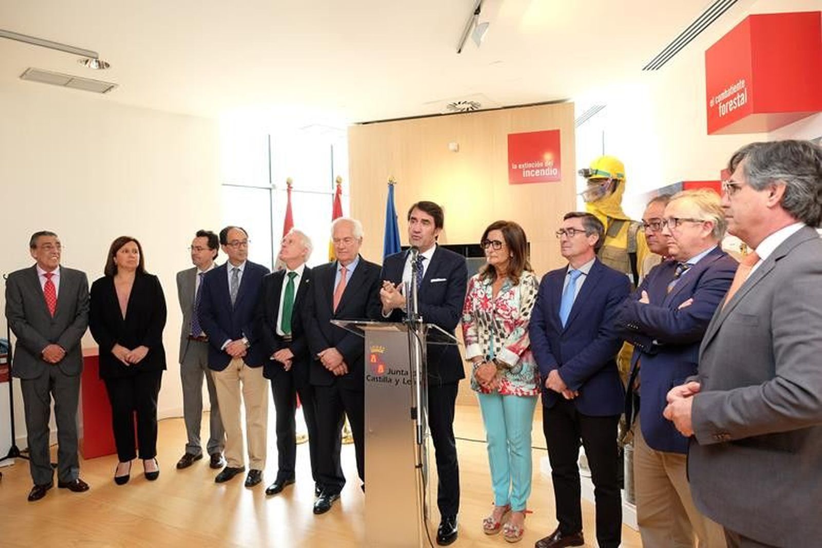 Más de 4.000 profesionales lucharán contra los incendios forestales de ...