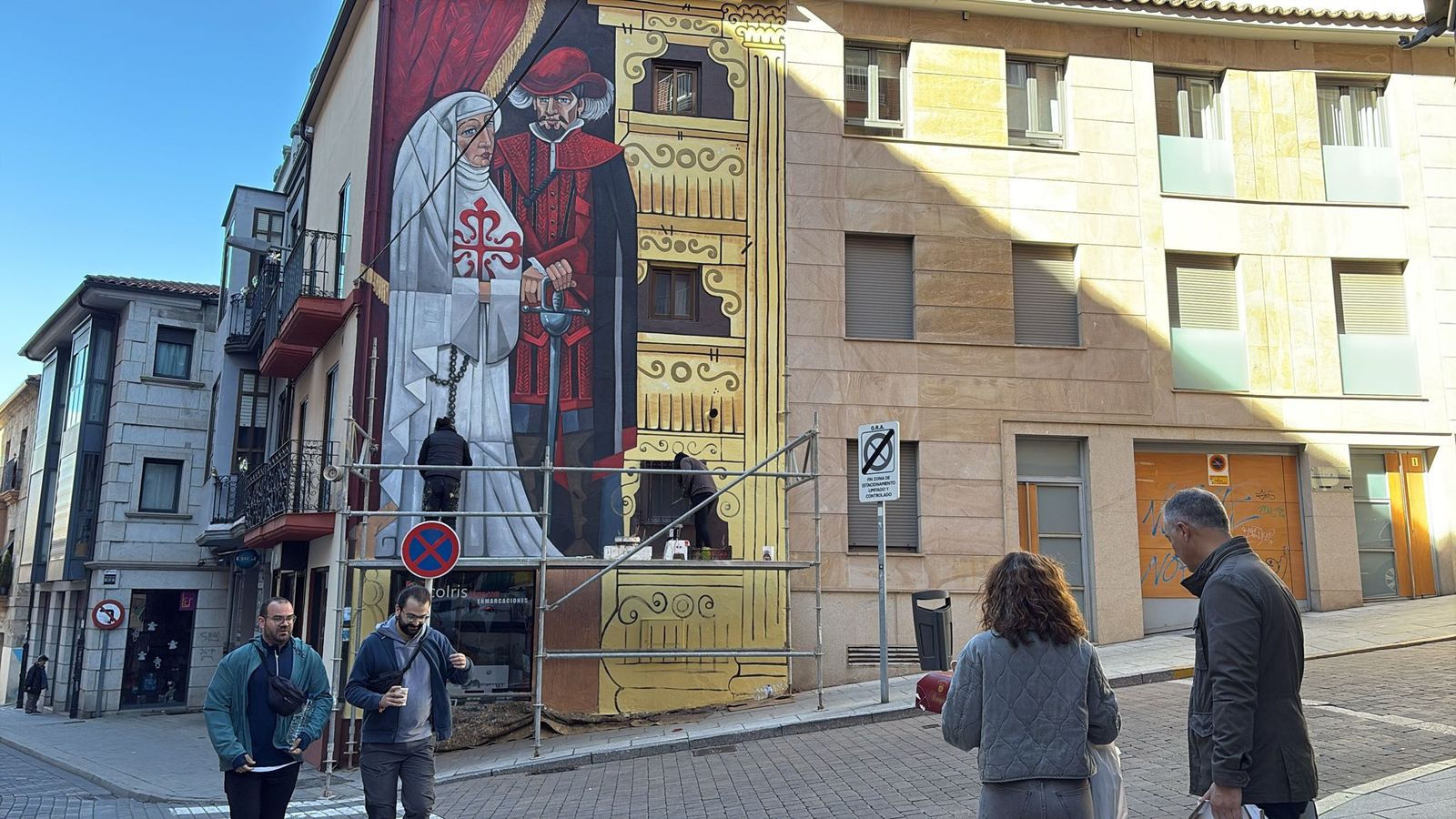 Carlos Adeva, autor de la nueva obra que decora una de las calles de Zamora
