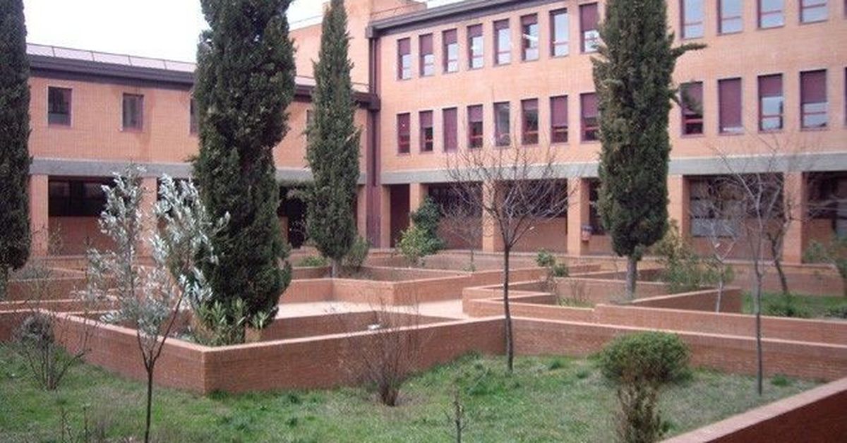 Anna ralphs erothot refused to send additional photos and