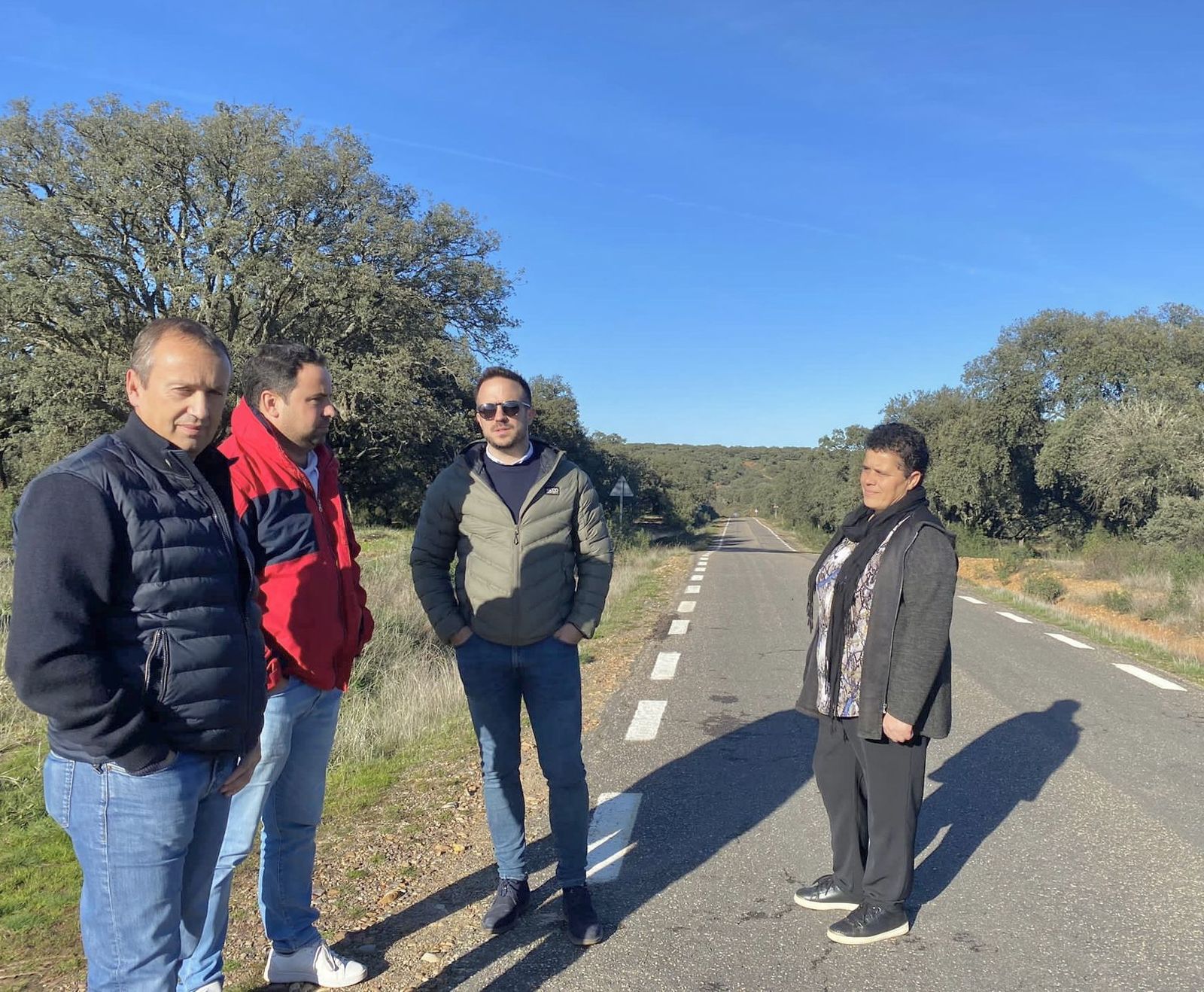 El PSOE exige a la Diputación que "se pongan las pilas ya" y arreglen ...