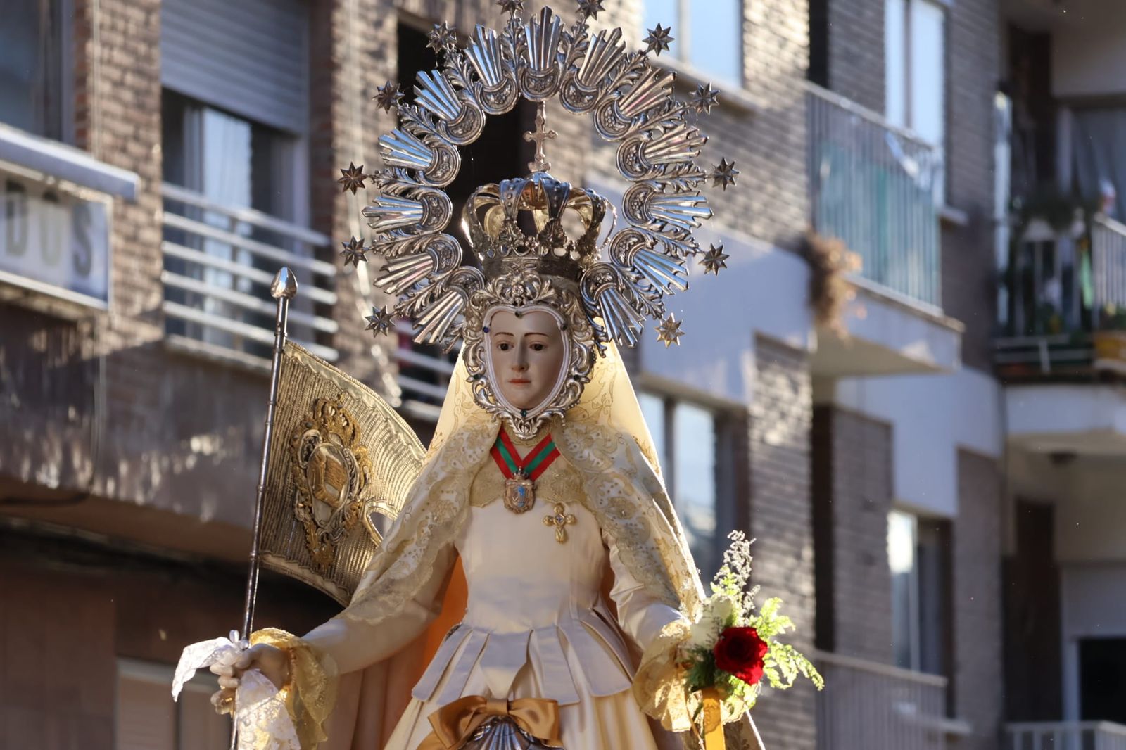La Concha, lista para refulgir un año más por las calles de una Zamora ...