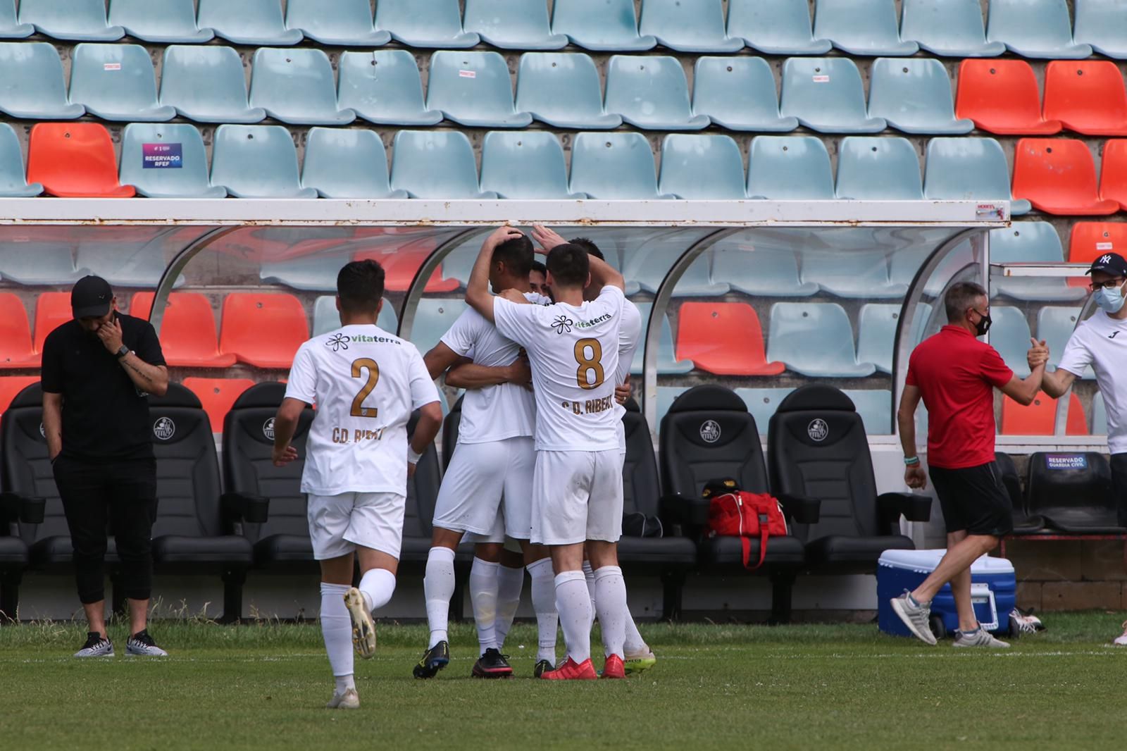 Ribert y Ciudad Rodrigo inician el camino del ascenso a Tercera